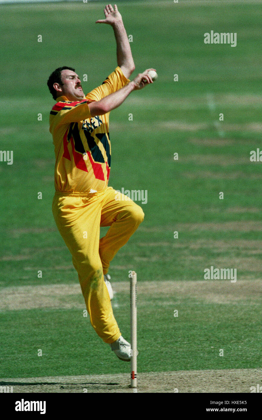 THOMAS TOPLEY ESSEX CCC 10 July 1993 Stock Photo - Alamy