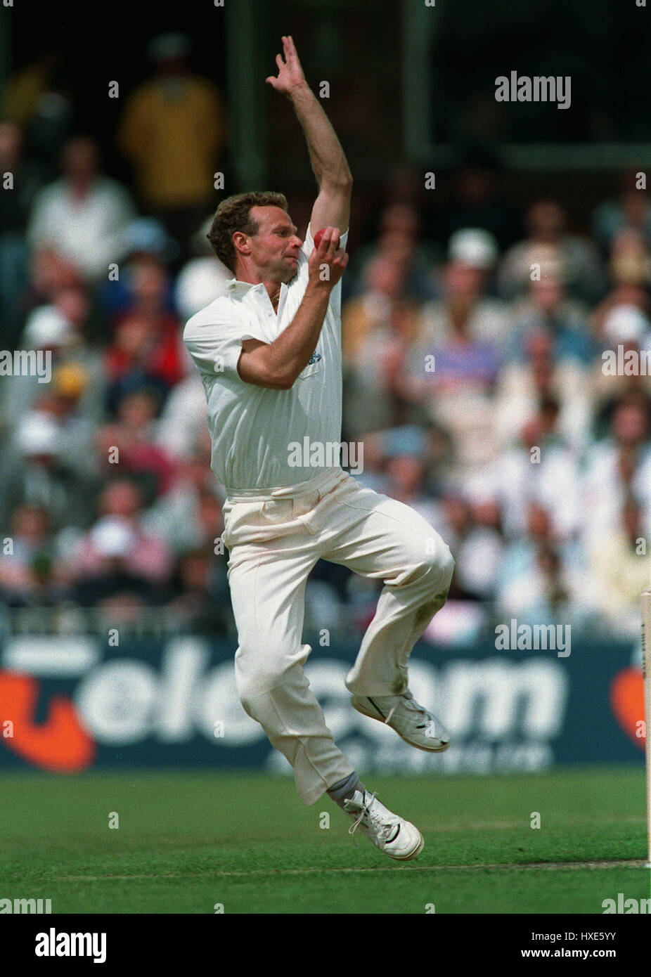 PAUL JARVIS ENGLAND & YORKSHIRE CCC 20 May 1993 Stock Photo - Alamy
