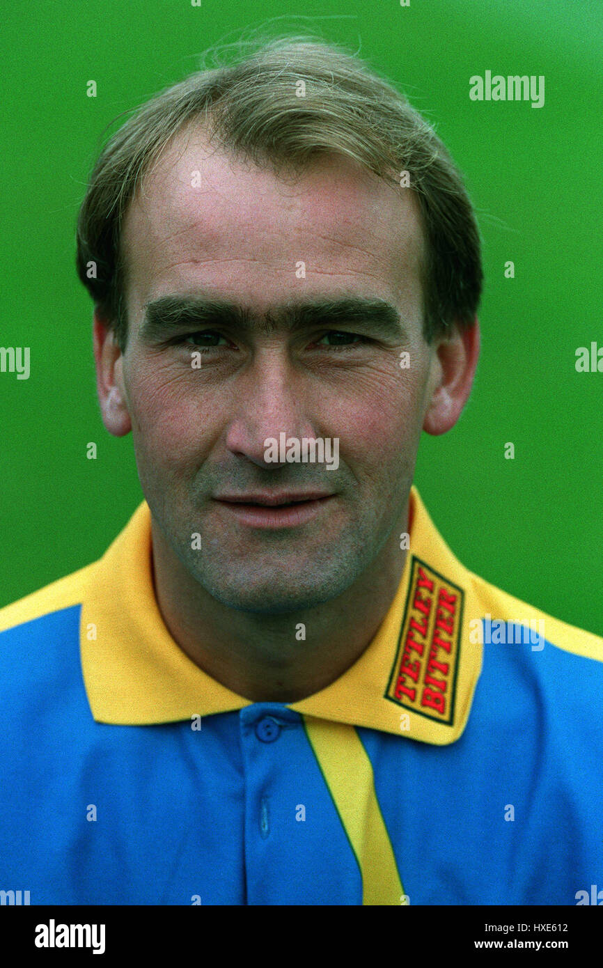 PETER HARTLEY YORKSHIRE CCC 15 April 1993 Stock Photo - Alamy