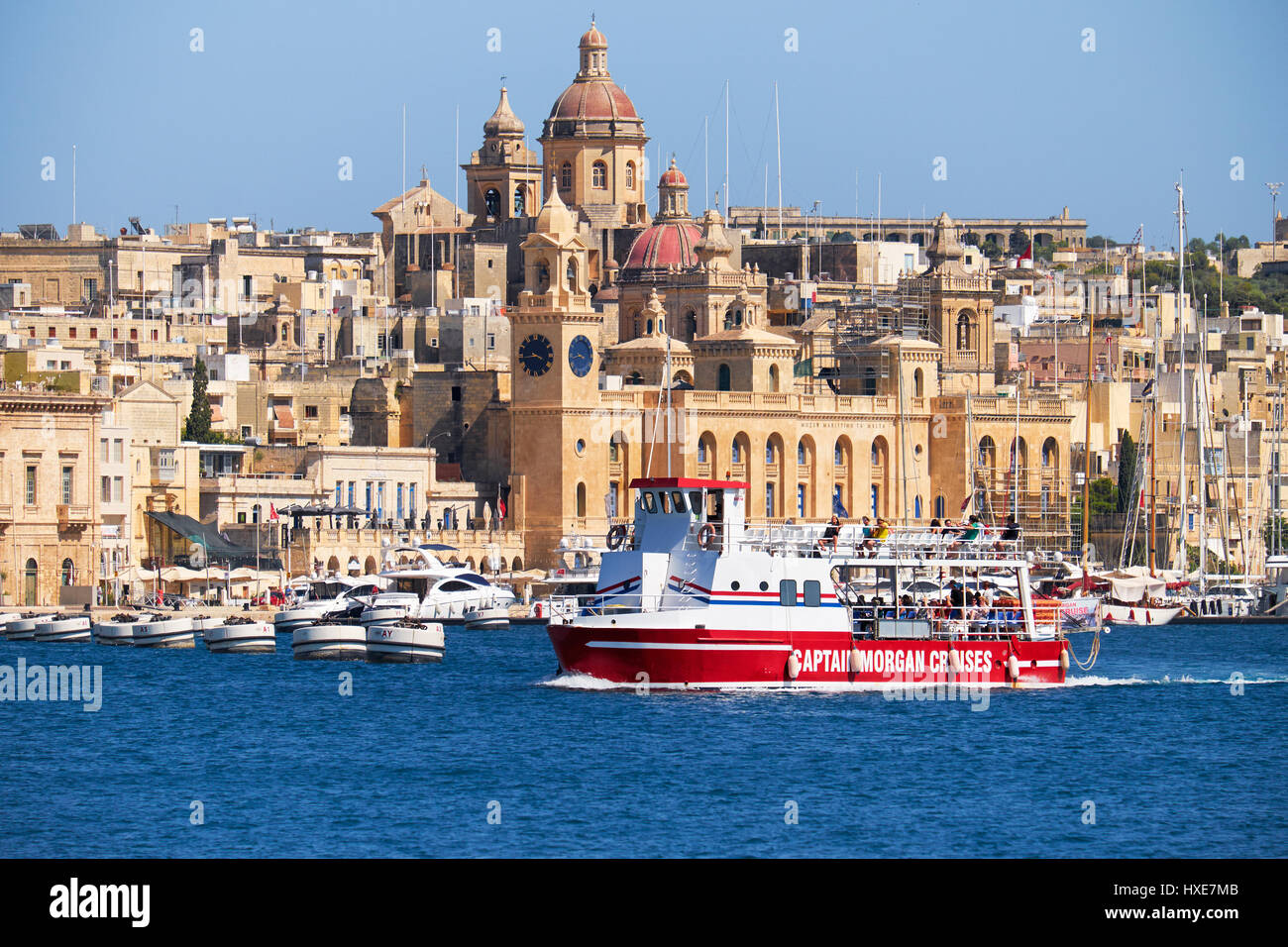 Birgu, MALTA - JULY 24, 2015: The view of historical buildings of Birgu ...