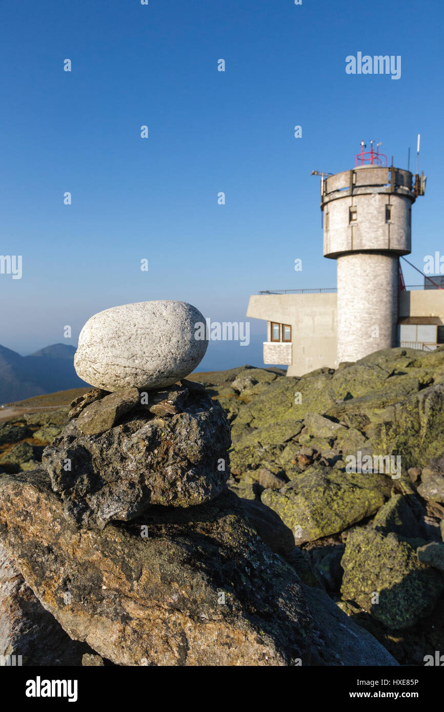The Sherman Adams building on the summit of Mount Washington in the ...