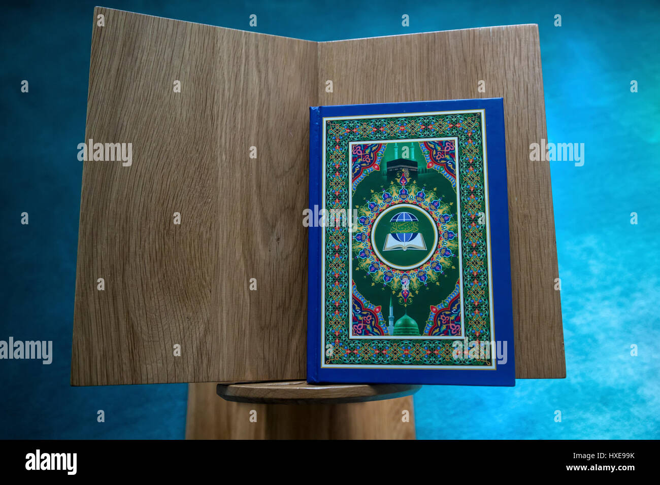 Muslims holy book hi-res stock photography and images - Alamy
