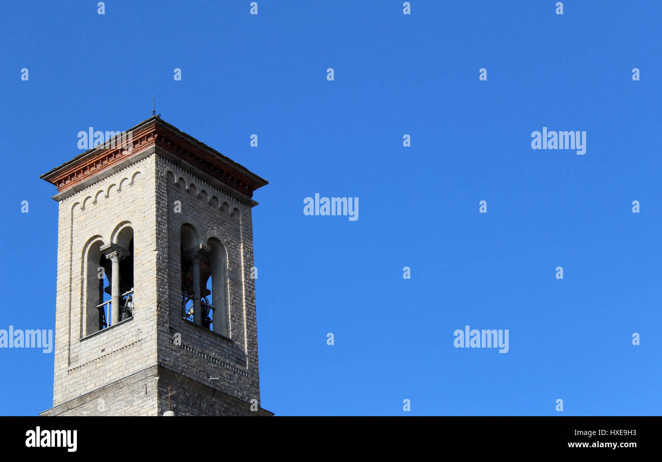 Romanic windows hi-res stock photography and images - Alamy