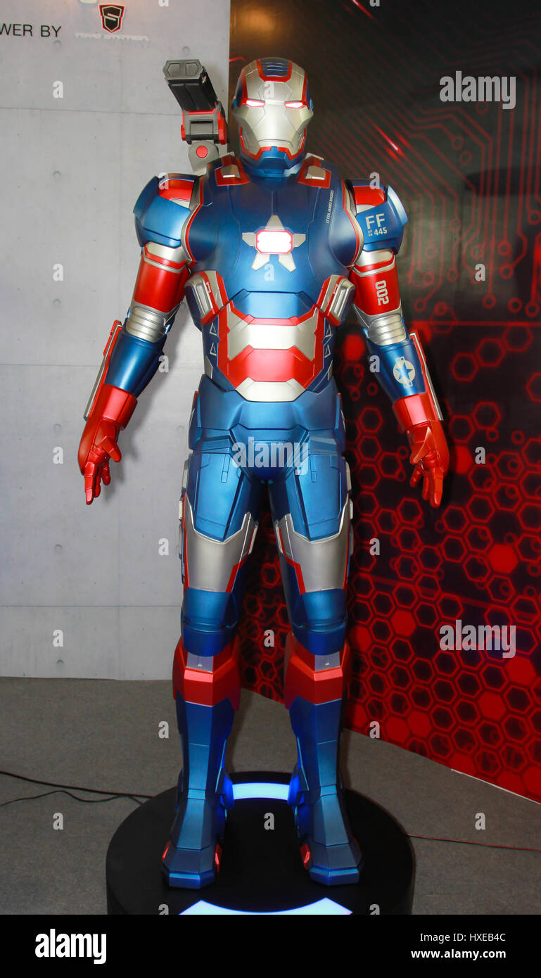Iron man comic hi-res stock photography and images - Alamy