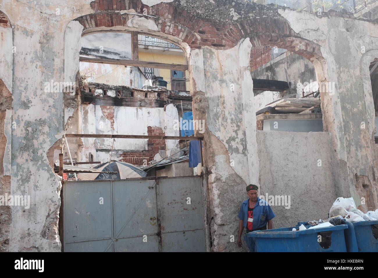 Man with beret Havana Cuba 2017 Stock Photo - Alamy