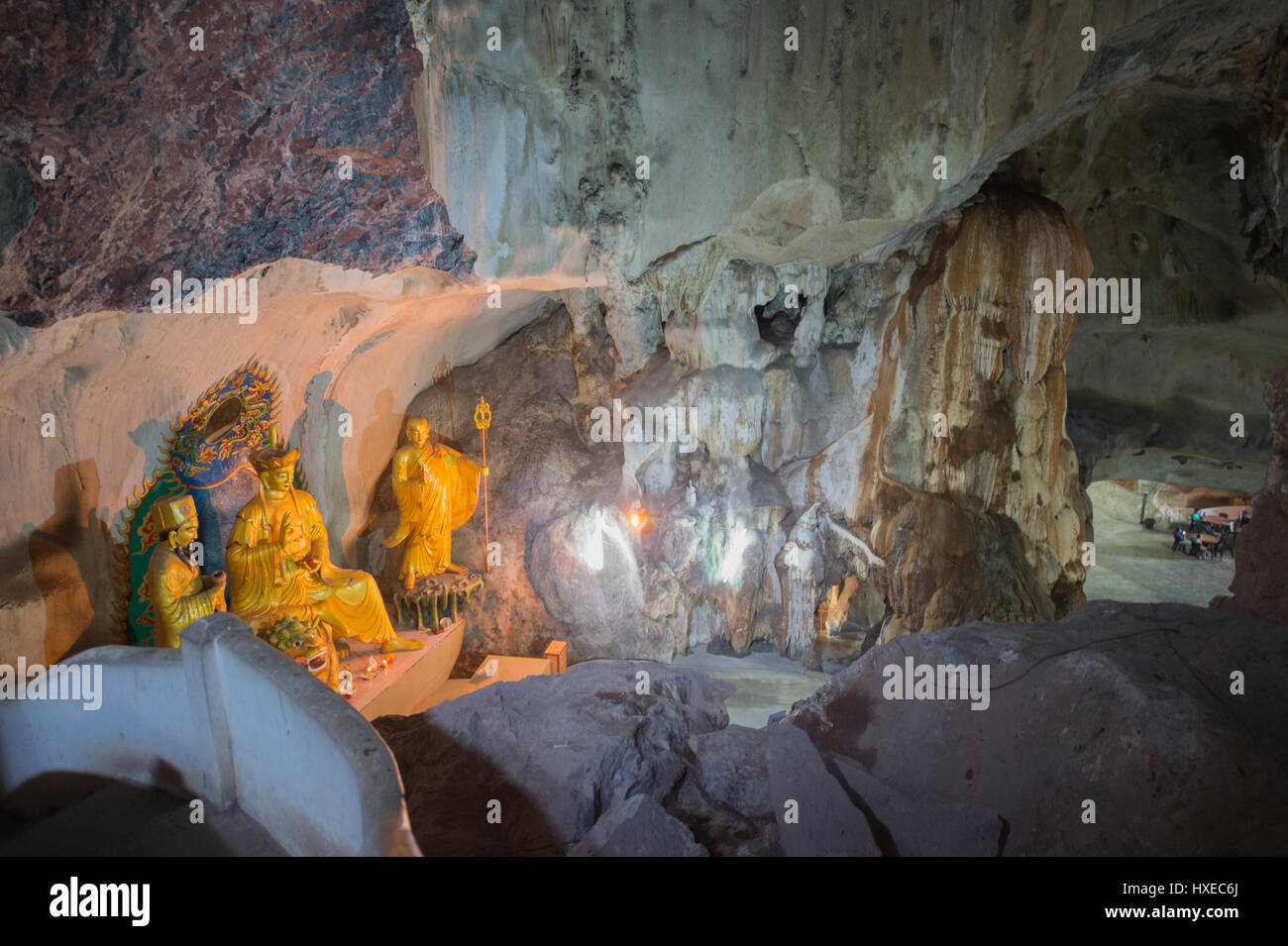 Perak Tong is a Chinese Buddhist temple built within a limestone cave ...
