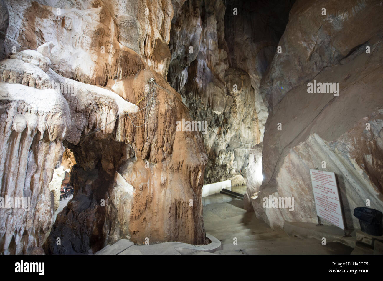 Perak Tong is a Chinese Buddhist temple built within a limestone cave ...