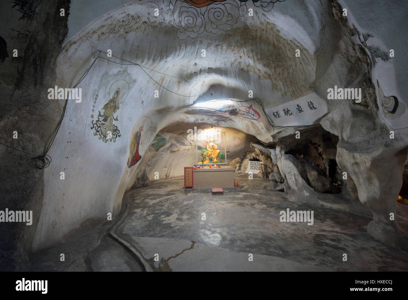 Perak Tong is a Chinese Buddhist temple built within a limestone cave ...