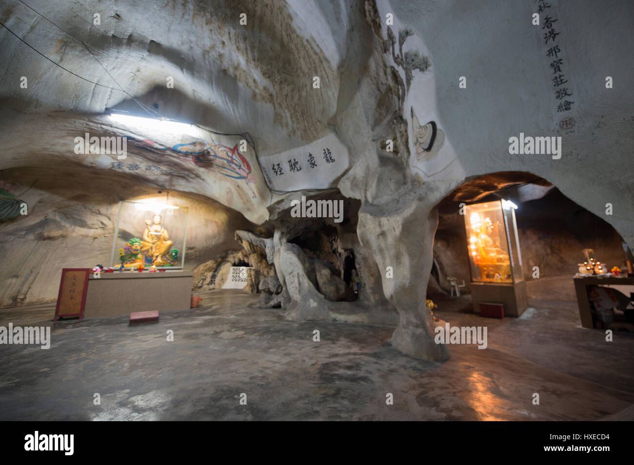 Perak Tong is a Chinese Buddhist temple built within a limestone cave ...