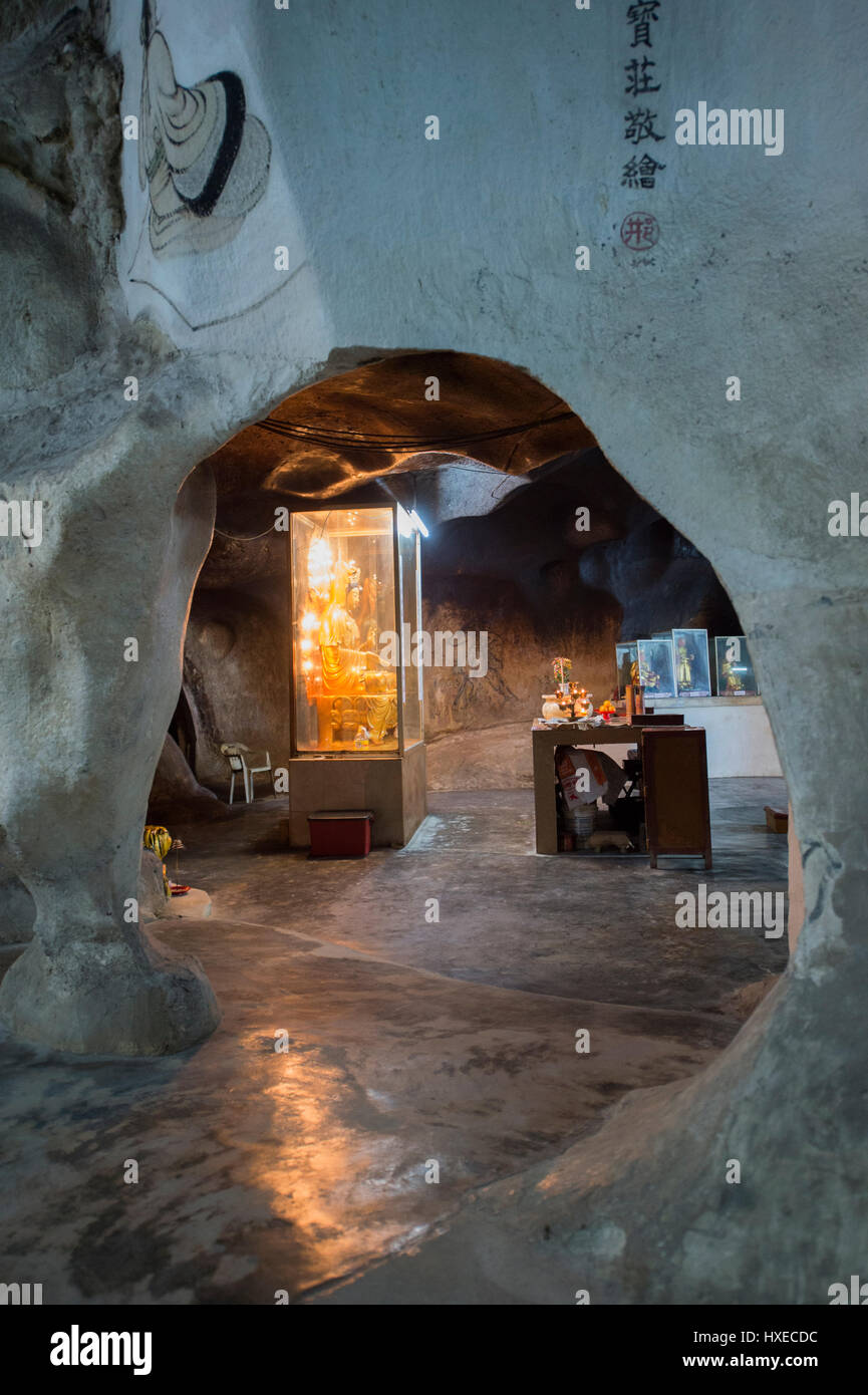 Perak Tong is a Chinese Buddhist temple built within a limestone cave ...