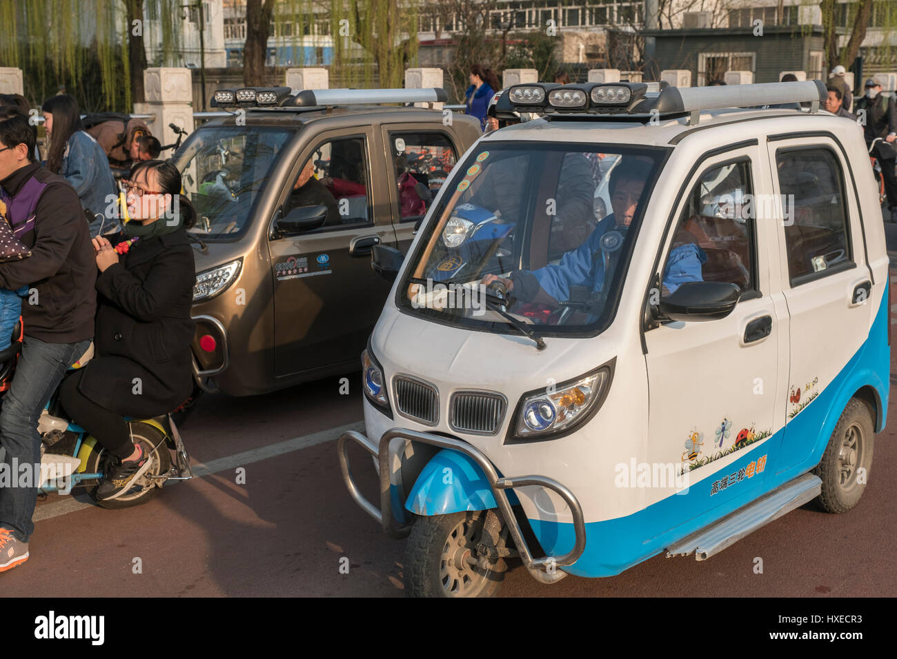 China electric scooter hi-res stock photography and images - Alamy