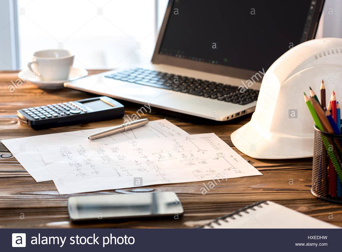Structural Engineer Stock Photos & Structural Engineer Stock Images - Alamy