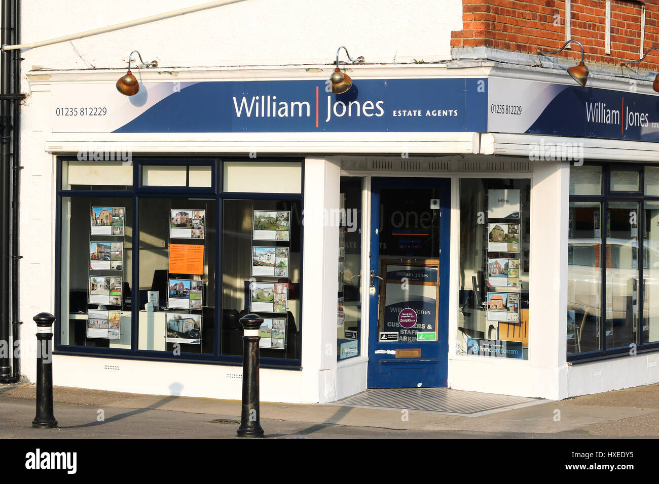 Didcot town center hi-res stock photography and images - Alamy