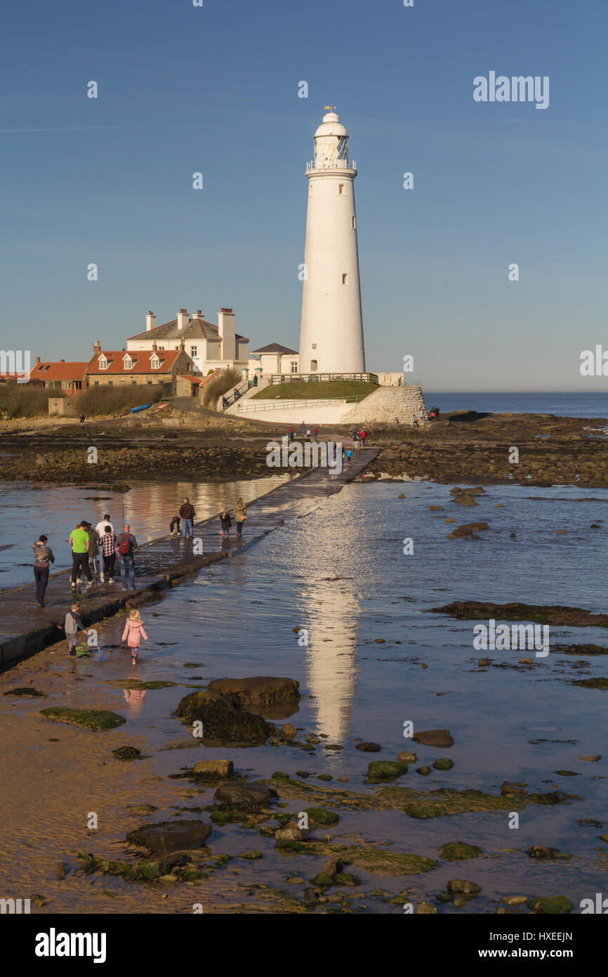 Lighthouse red tiled roof hi-res stock photography and images - Alamy