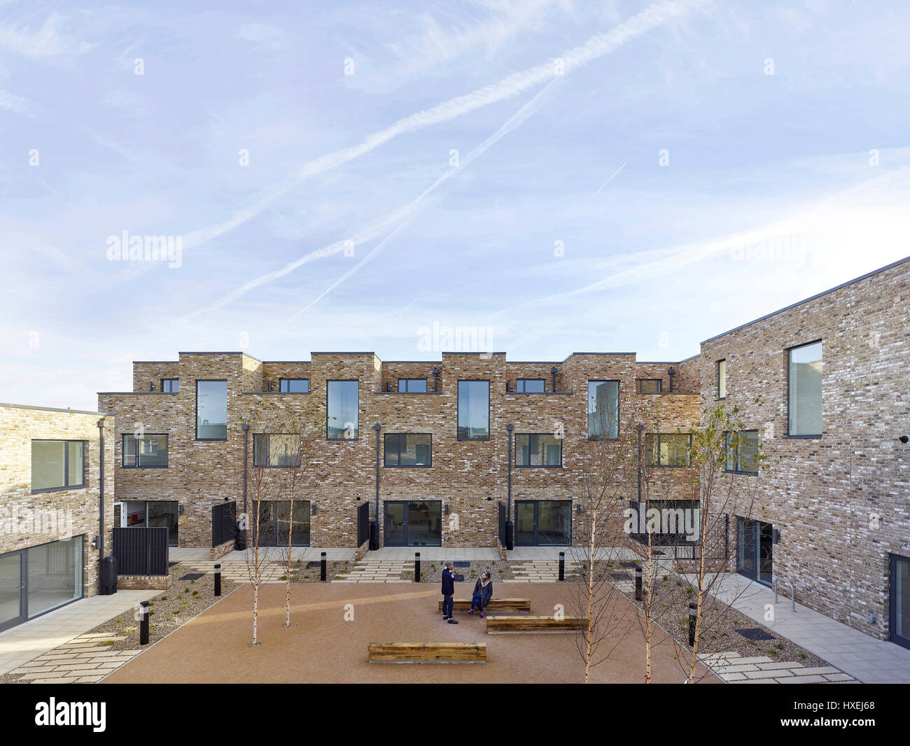 Elevated courtyard garden hi-res stock photography and images - Alamy