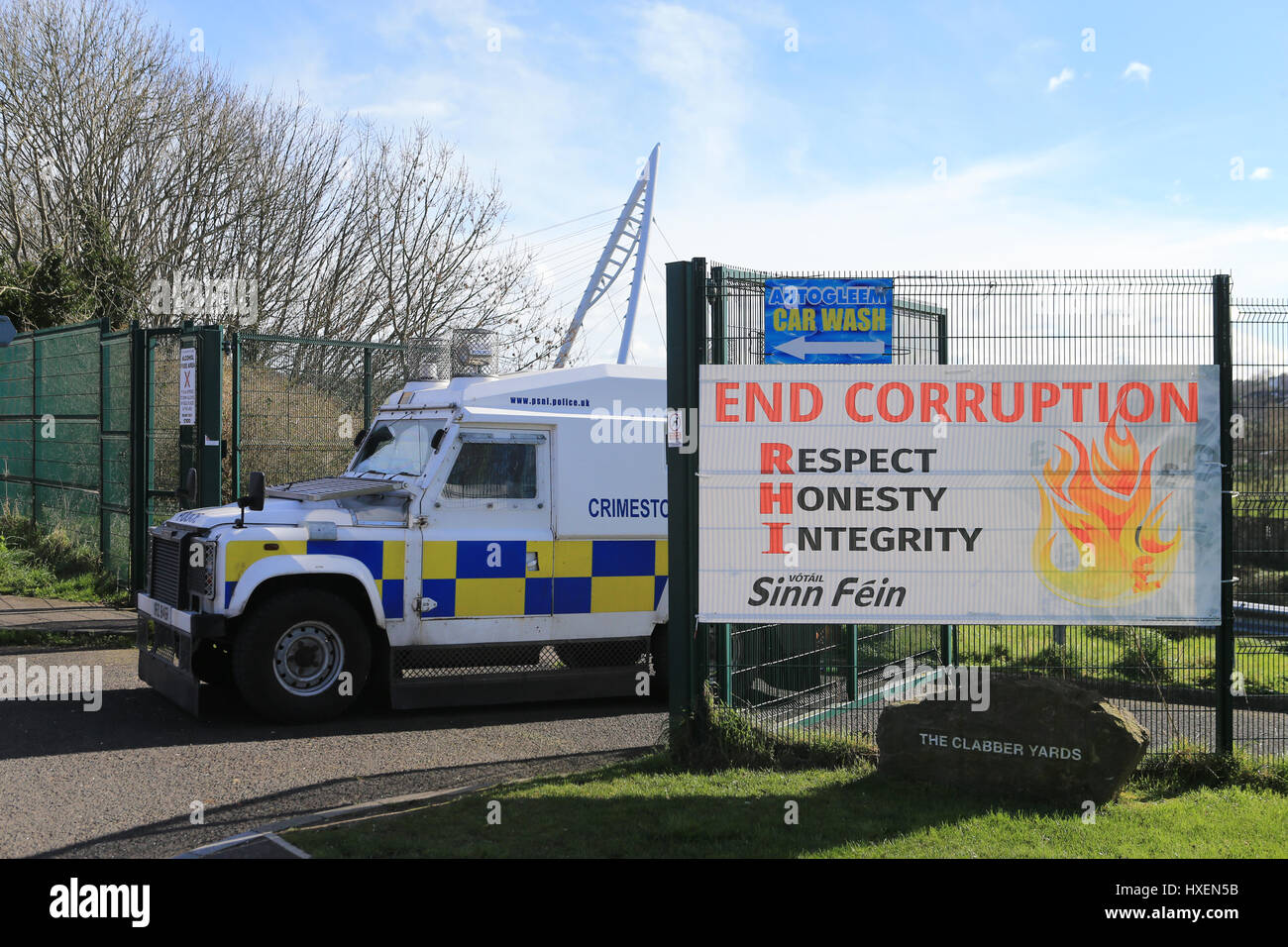 Royal ulster constabulary police officer hi-res stock photography and ...
