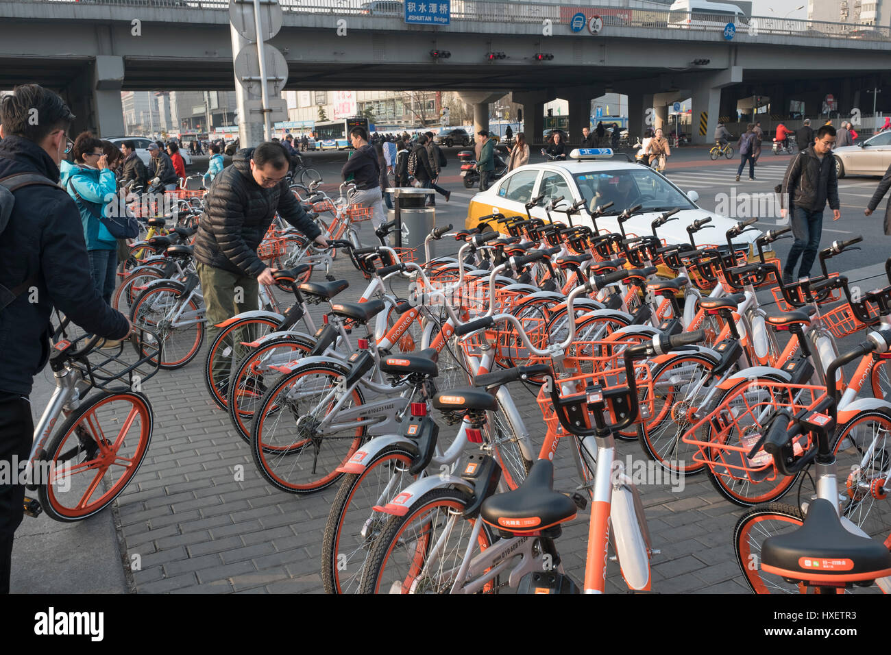 Bicycles of chinese bike sharing 2017 hi-res stock photography and ...