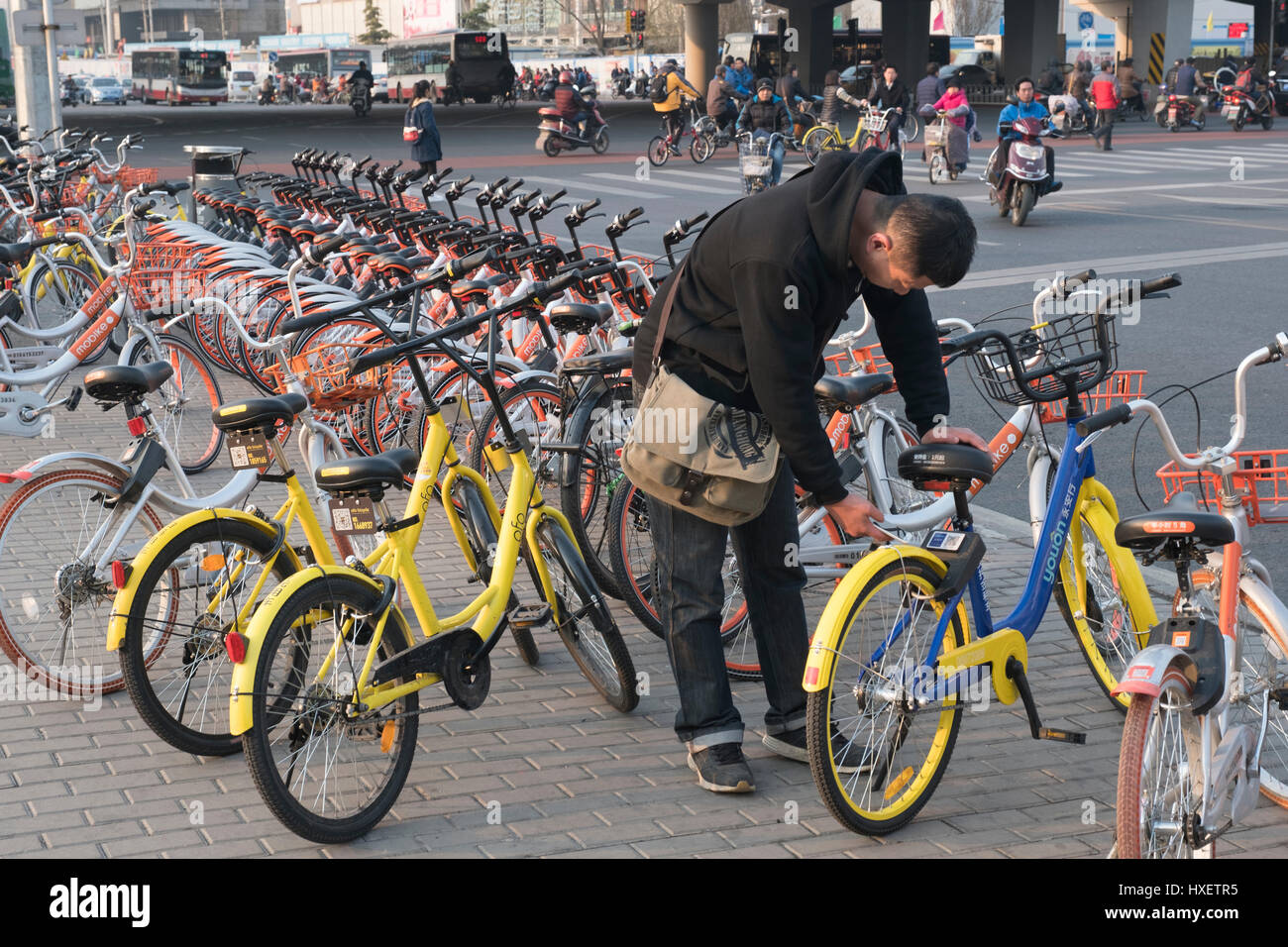 Bicycles of chinese bike sharing 2017 hi-res stock photography and ...