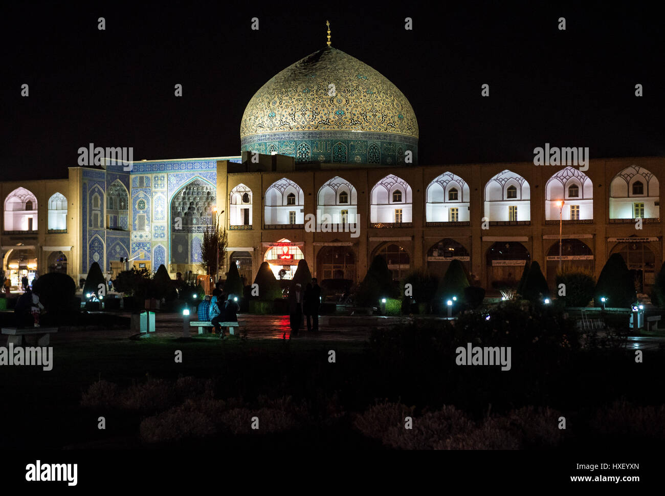 Night view of Naqsh-e Jahan Square (Imam Square, formlerly Shah Square ...
