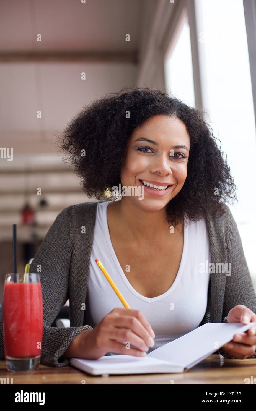 African american female student hi-res stock photography and images - Alamy