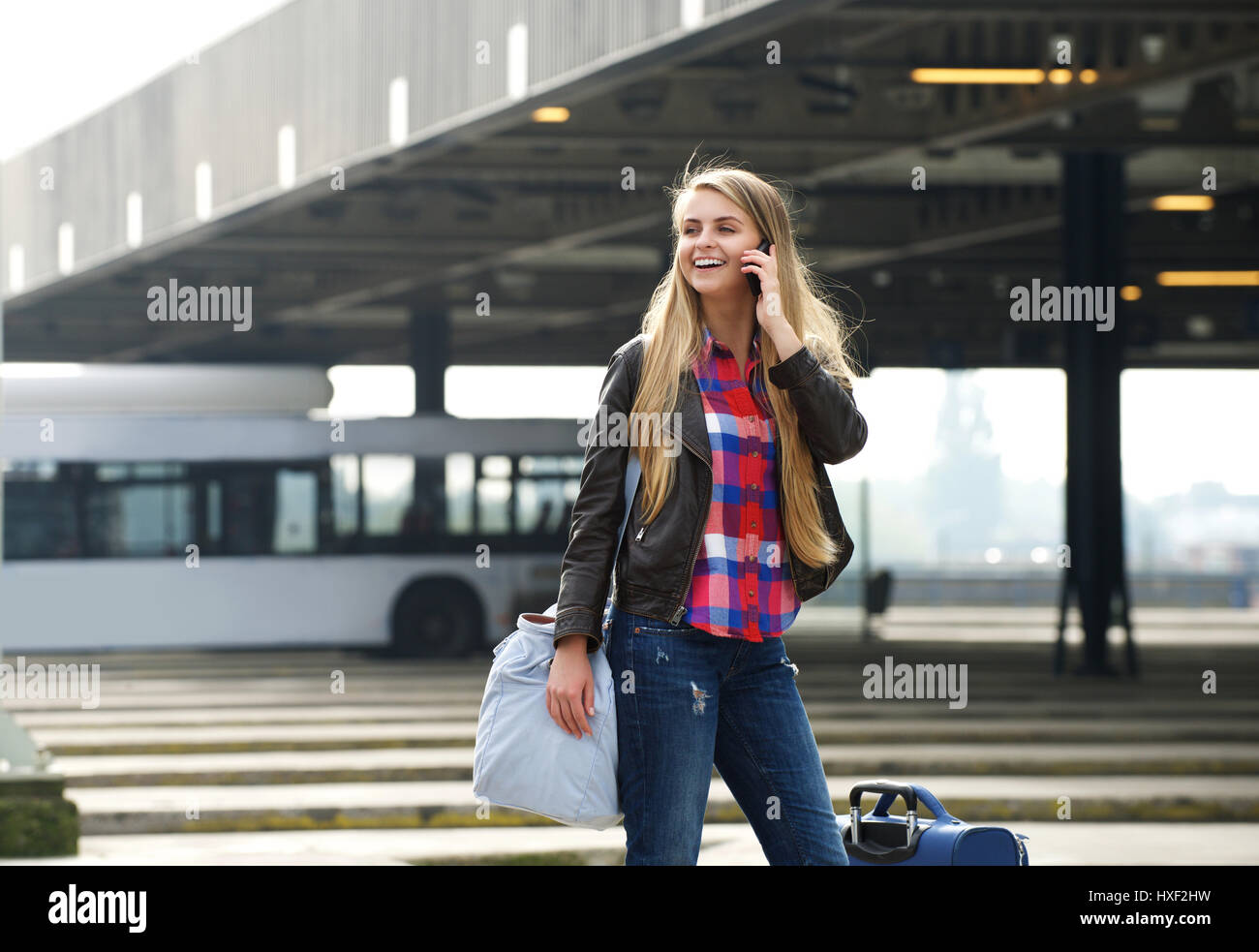 Bus woman bags hi-res stock photography and images - Alamy