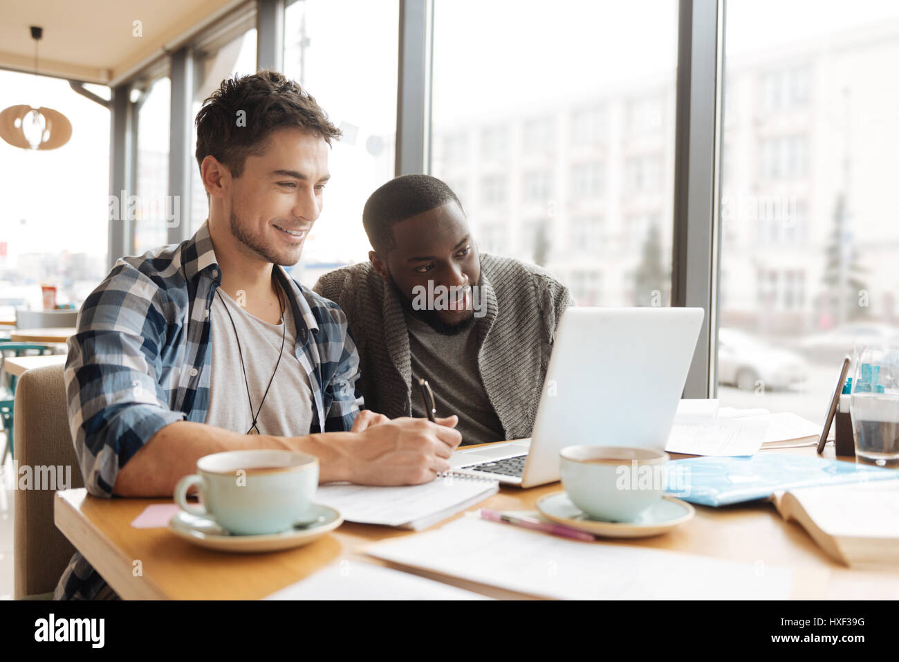 Two students discussion hi-res stock photography and images - Alamy