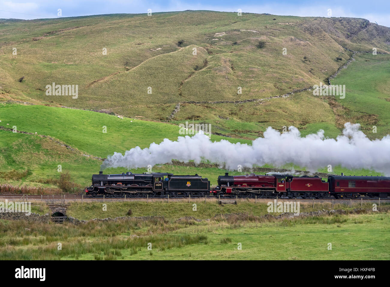 Locomotive running light hi-res stock photography and images - Alamy