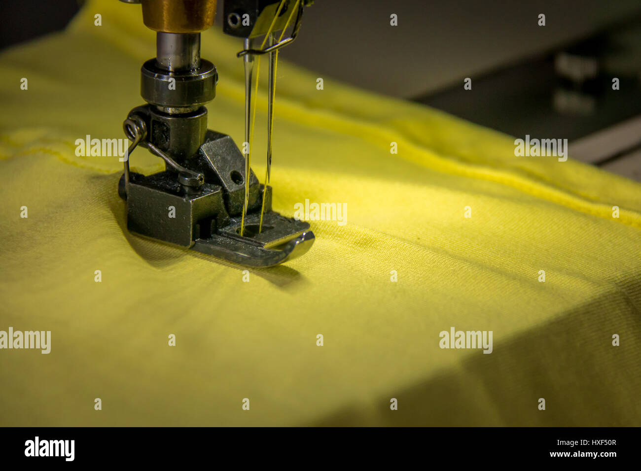 Garment needle hi-res stock photography and images - Alamy