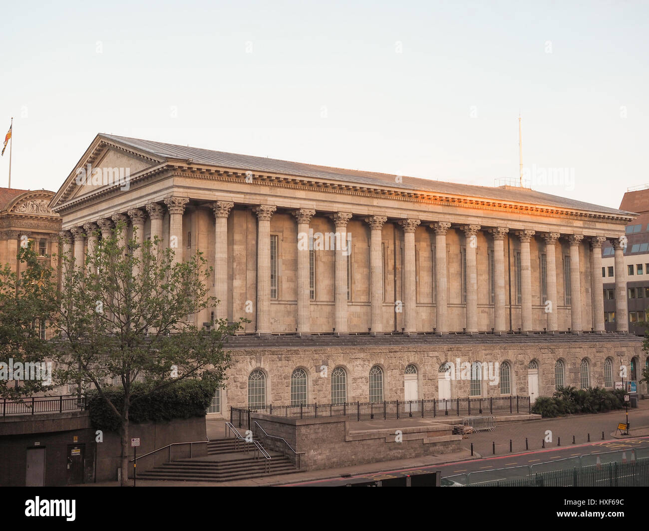 Birmingham town hall concert venue hi-res stock photography and images ...