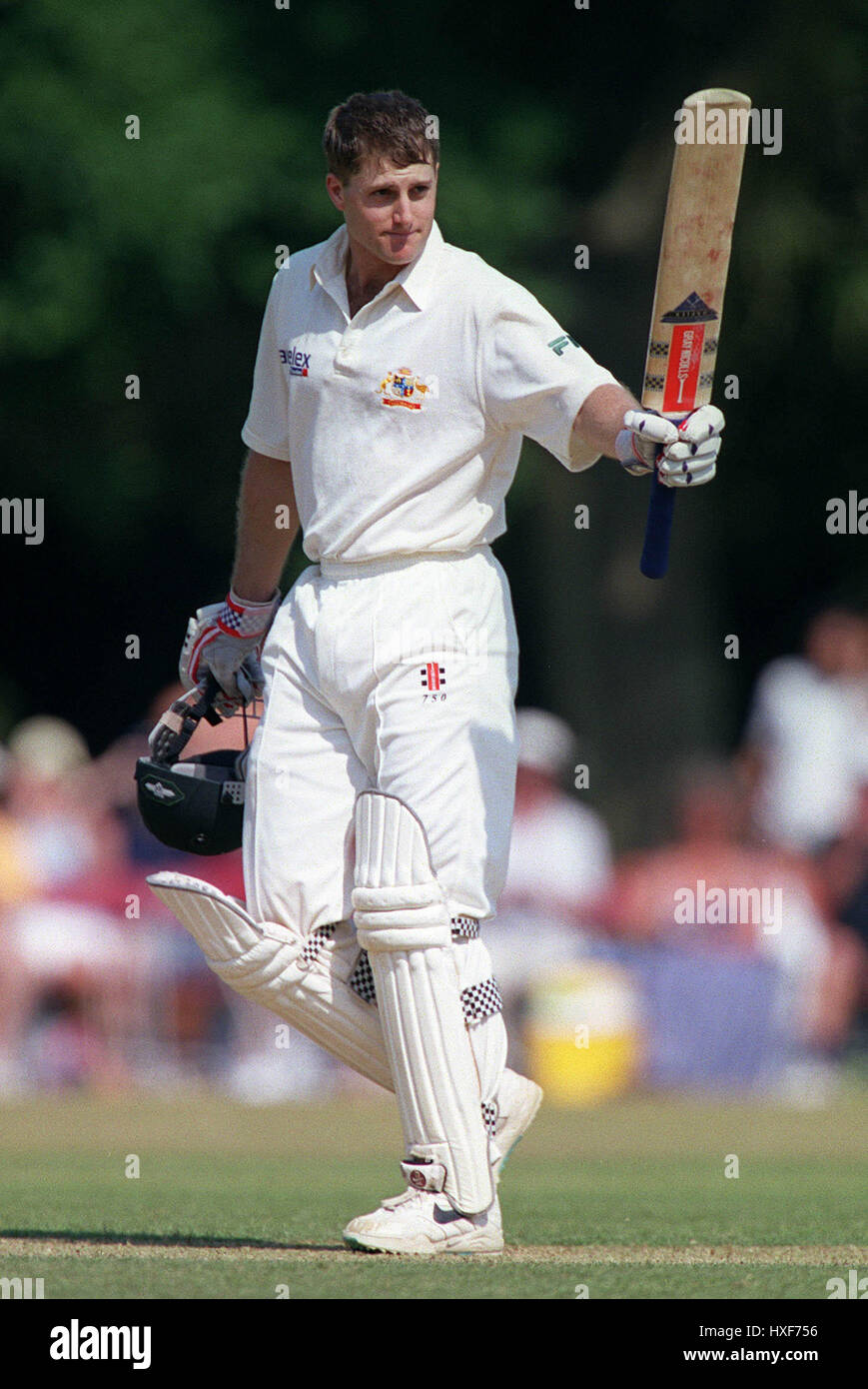 SIMON KATICH AUSTRALIA ARUNDEL ARUNDEL 26 June 2001 Stock Photo - Alamy