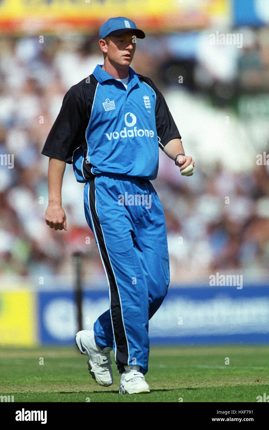 PAUL COLLINGWOOD ENGLAND THE OVAL LONDON ENGLAND 21 June 2001 Stock ...