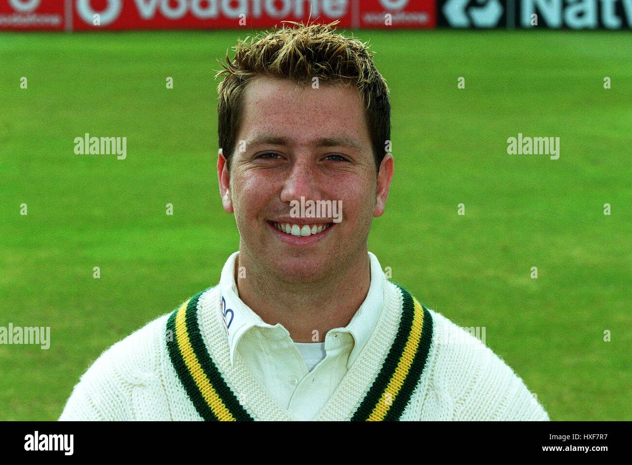 MATTHEW WHILEY NOTTINGHAMSHIRE CCC 12 April 2000 Stock Photo - Alamy