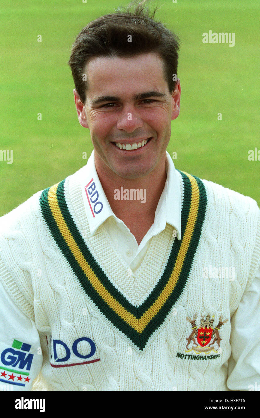 JASON GALLIAN NOTTINGHAMSHIRE CCC 12 April 2000 Stock Photo - Alamy