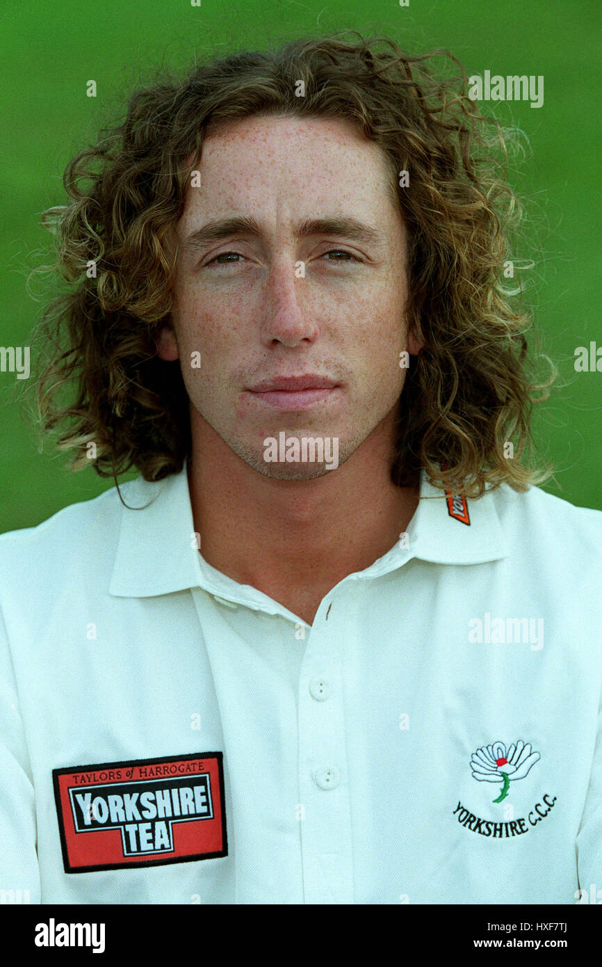 Sidebottom hi-res stock photography and images - Alamy