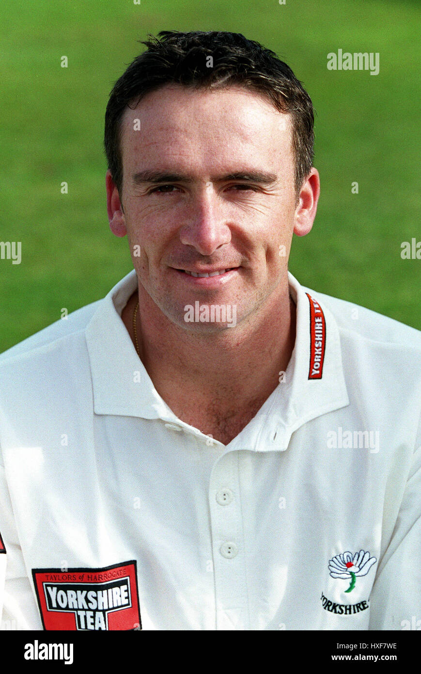 GAVIN HAMILTON YORKSHIRE CCC 13 April 2000 Stock Photo - Alamy