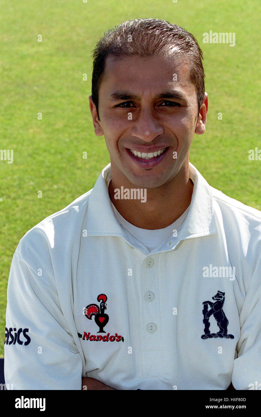 MOHAMMED SHEIKH WARWICKSHIRE CCC 06 April 2000 Stock Photo - Alamy