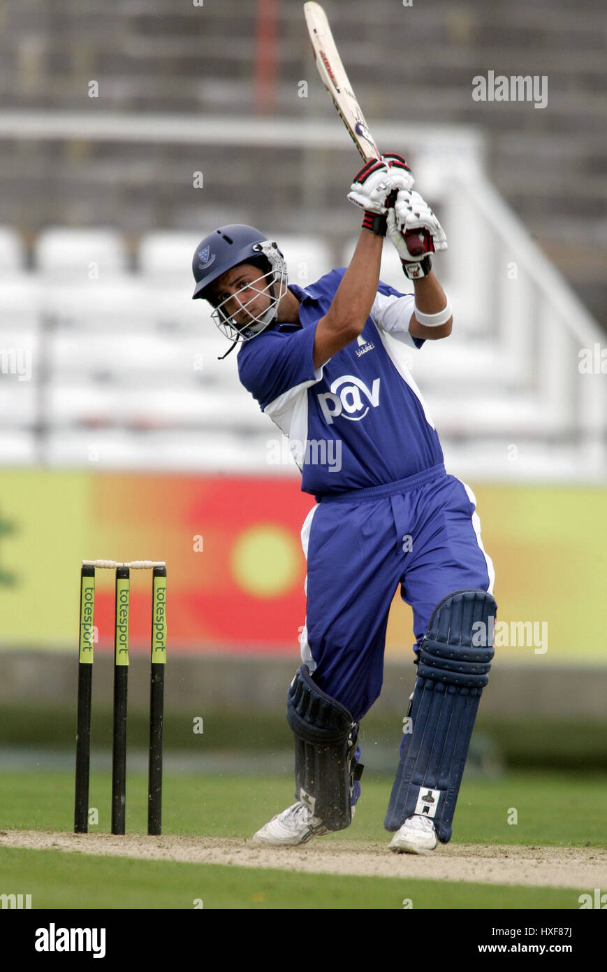 JOHAN VAN DER WATH SUSSEX CCC RIVERSIDE DURHAM ENGLAND 02 May 2005 ...