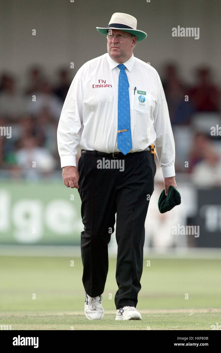 DARRELL HAIR CRICKET UMPIRE TRENT BRIDGE NOTTINGHAM 15 August 2003 ...