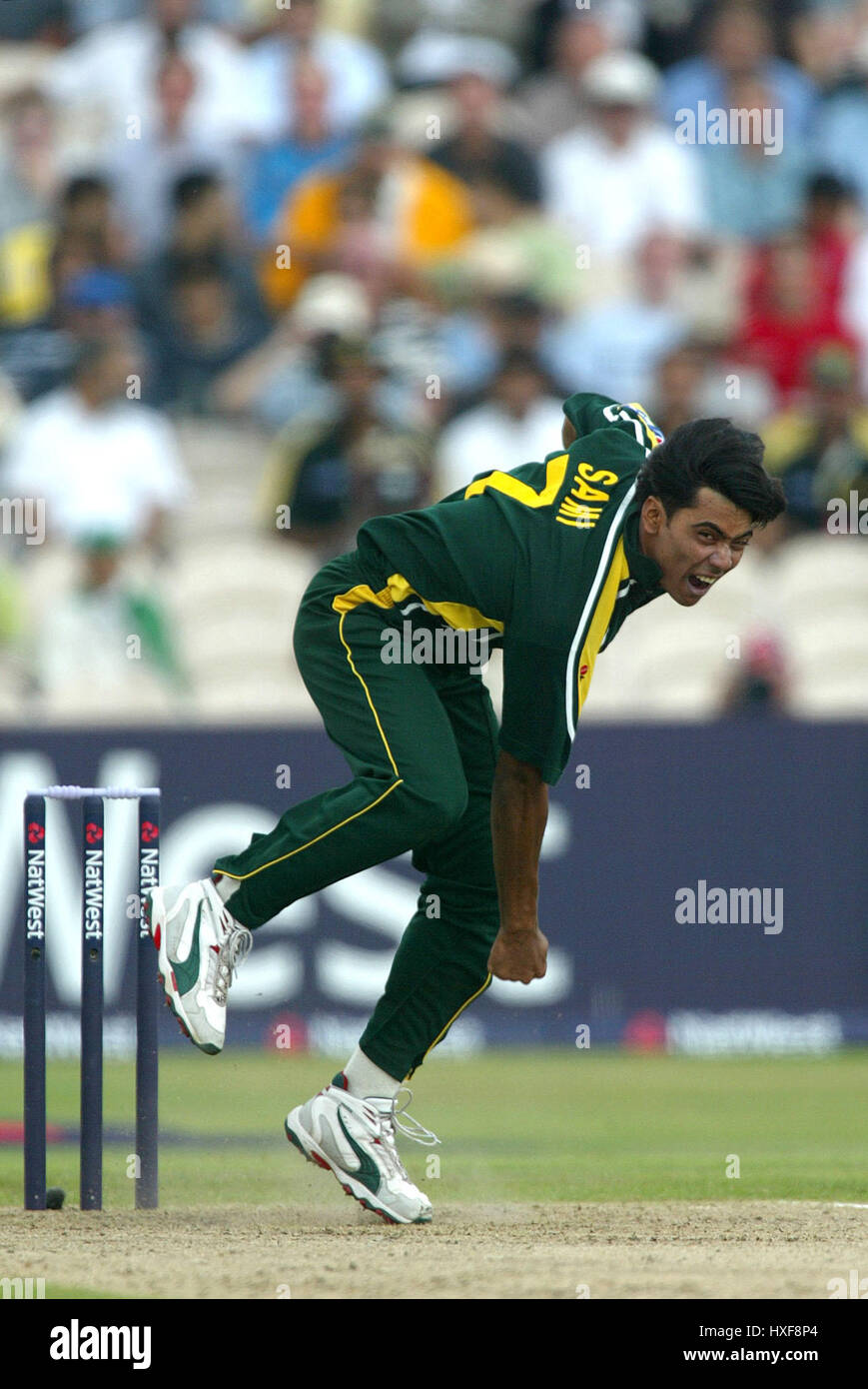 MOHAMMAD SAMI PAKISTAN OLD TRAFFORD MANCHESTER ENGLAND 17 June 2003 ...