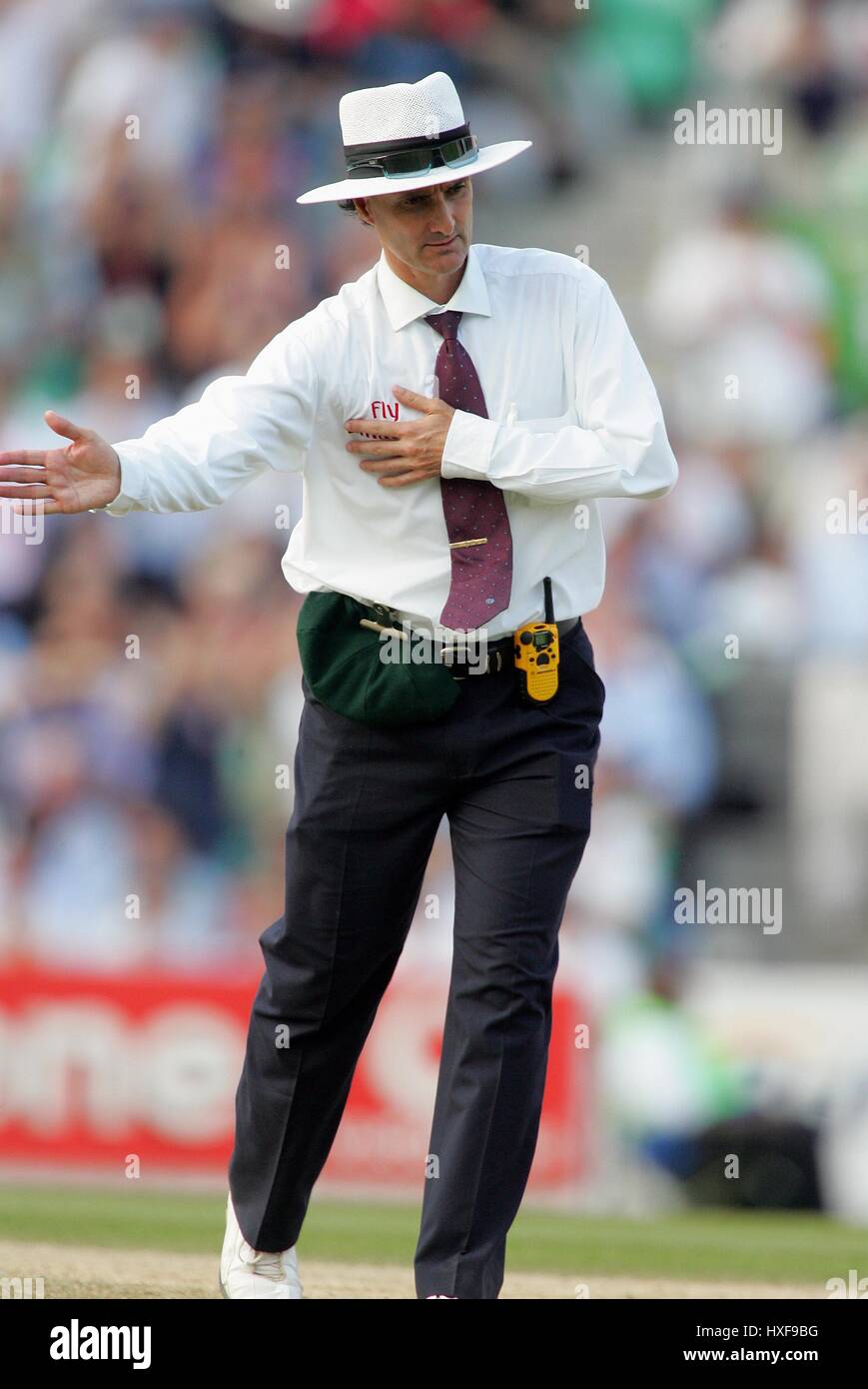 BILLY BOWDEN CRICKET UMPIRE THE BRIT OVAL LONDON 12 September 2005 ...