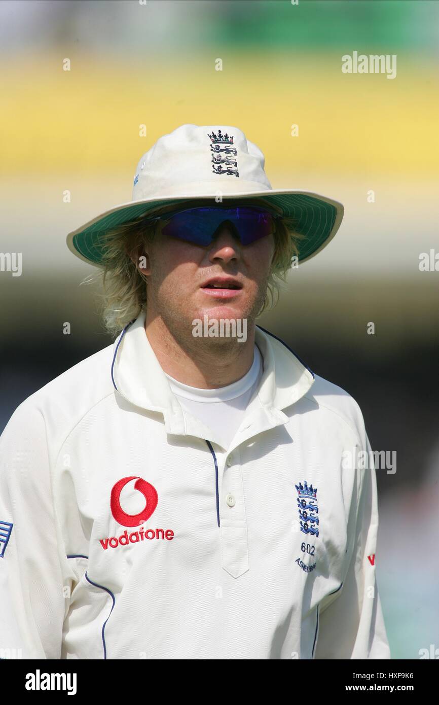 MATTHEW HOGGARD ENGLAND & YORKSHIRE CCC BRIT OVAL KENNINGTON LONDON 09 ...
