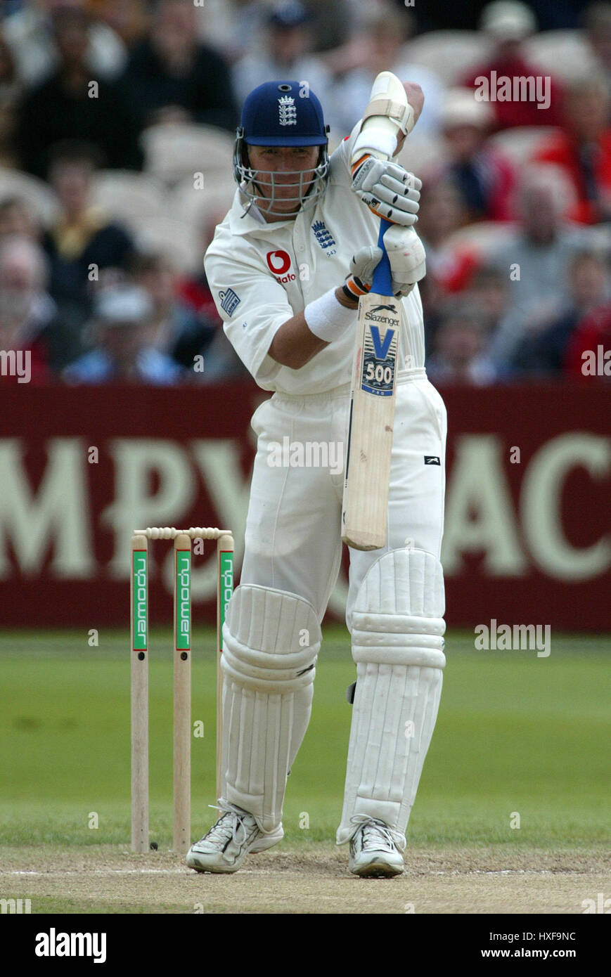 ALEC STEWART ENGLAND & SURREY CCC OLD TRAFFORD MANCHESTER 15 June 2002 ...