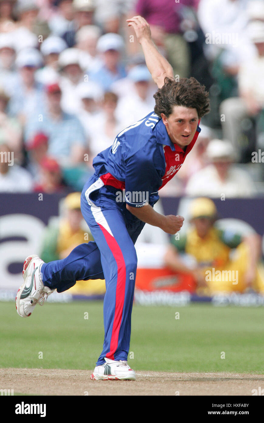 Cricket Jon Lewis High Resolution Stock Photography and Images - Alamy