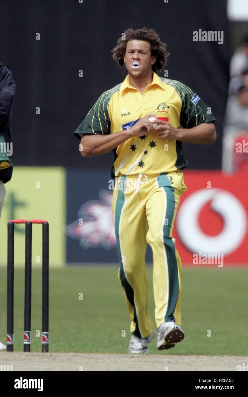 ANDREW SYMONDS AUSTRALIA GRACE ROAD LEICESTER 11 June 2005 Stock Photo ...