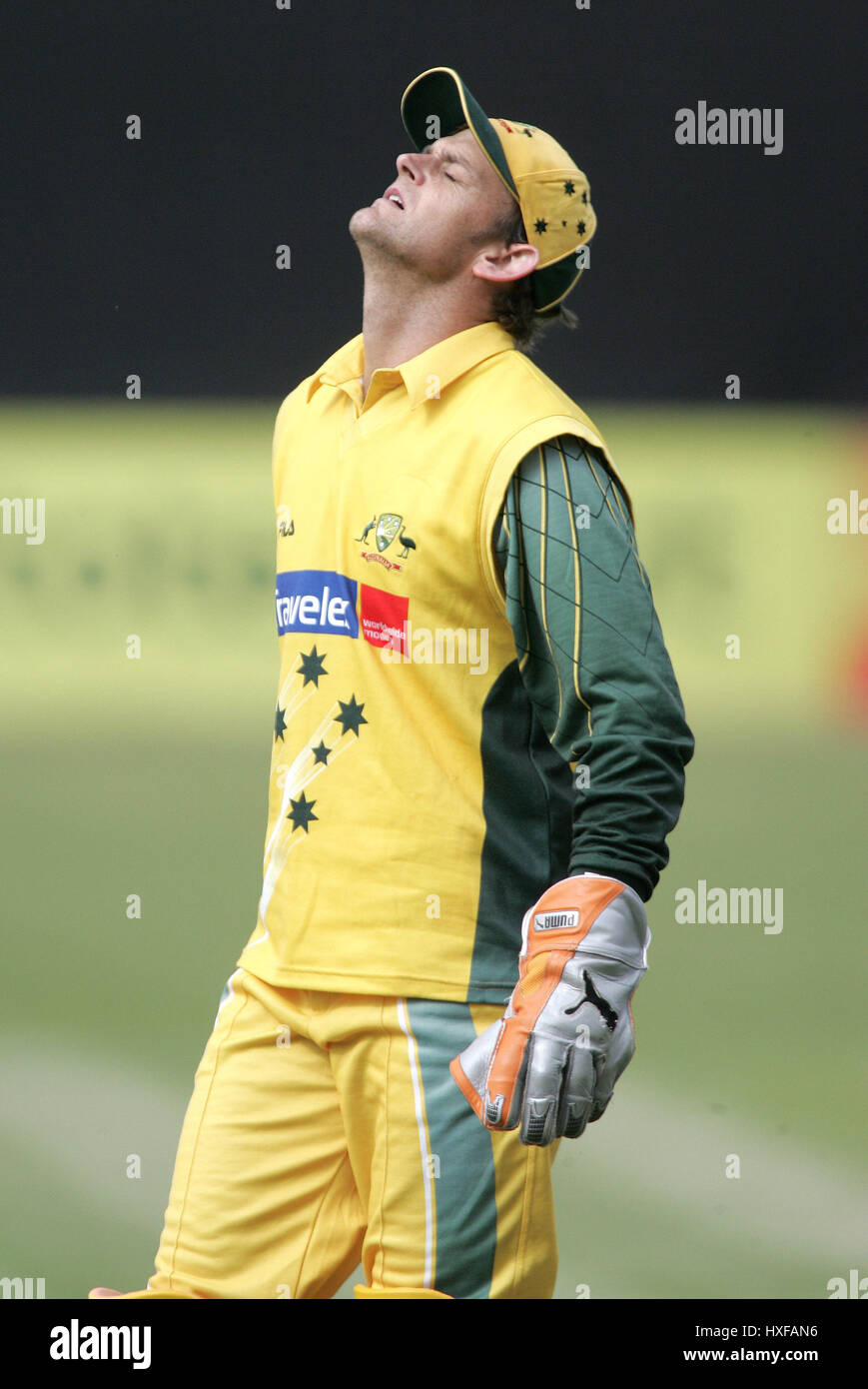 ADAM GILCHRIST AUSTRALIA GRACE ROAD LEICESTER 11 June 2005 Stock Photo ...