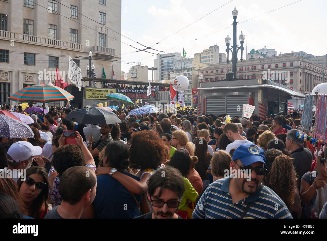 Social brazil hi-res stock photography and images - Alamy