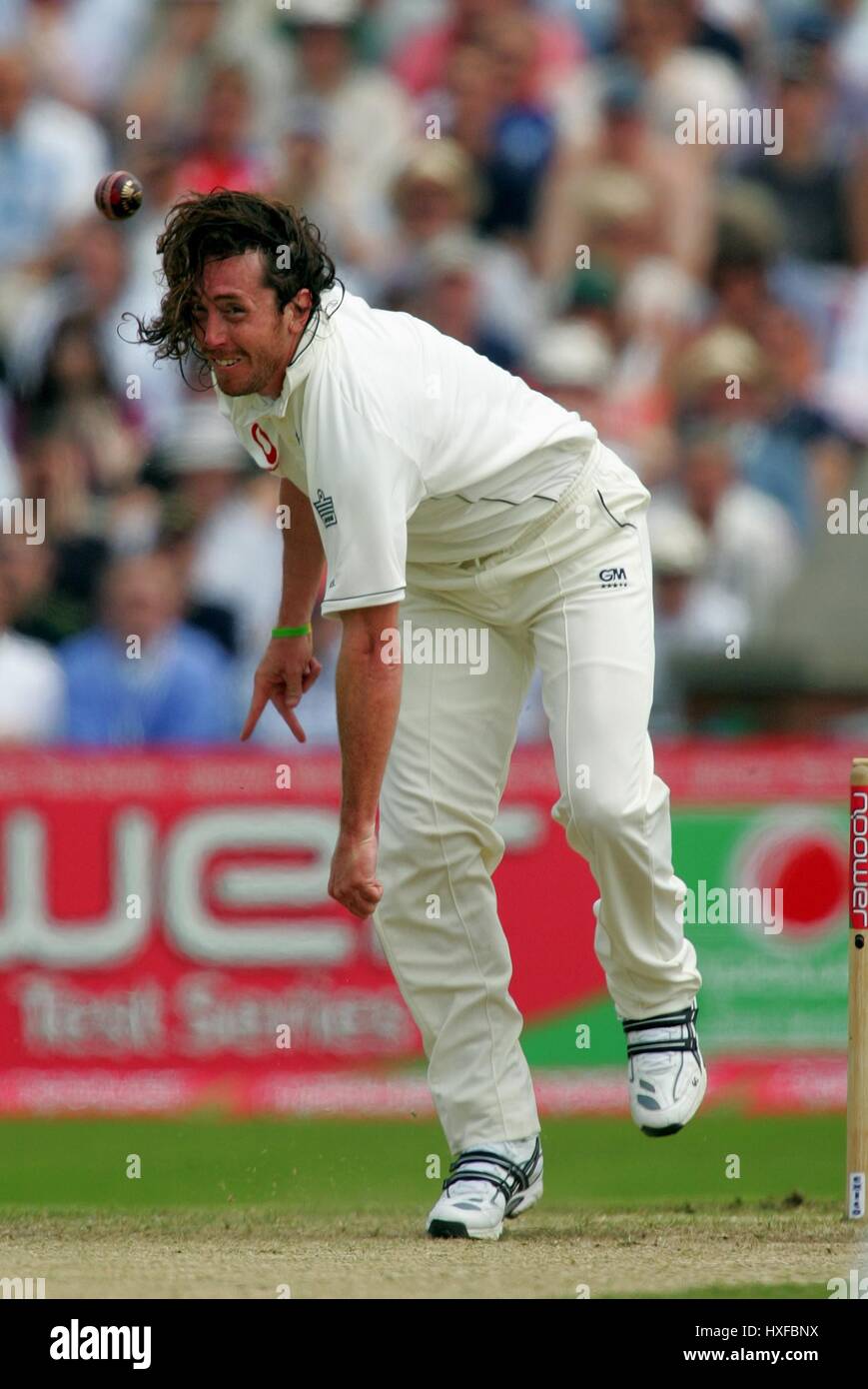 RYAN SIDEBOTTOM ENGLAND & NOTTINGHAMSHIRE CCC OLD TRAFFORD MANCHESTER ...