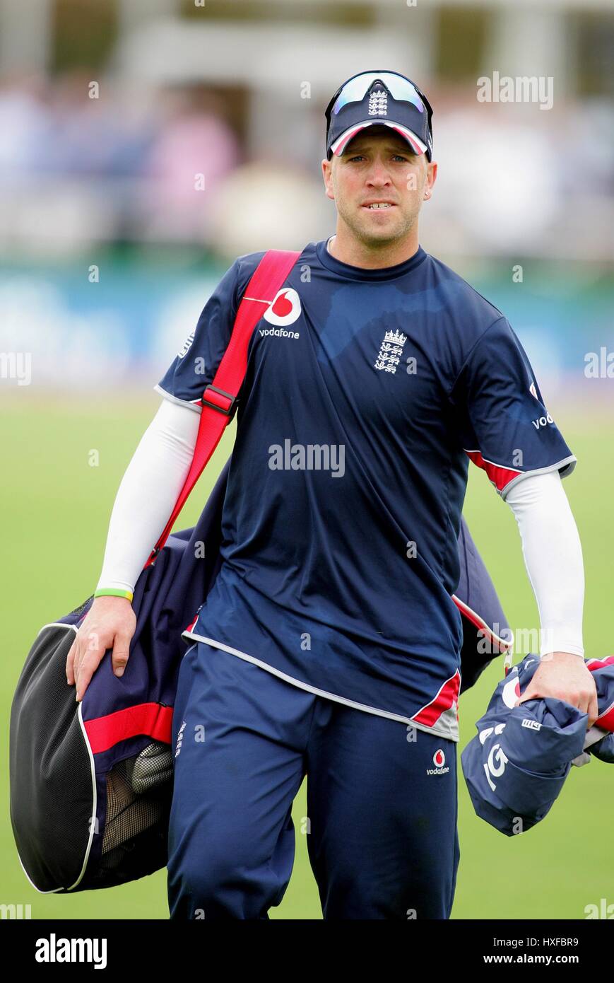 MATTHEW PRIOR ENGLAND & SUSSEX OLD TRAFFORD MANCHESTER ENGLAND 08 June ...