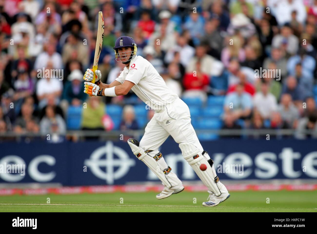 KEVIN PIETERSEN ENGLAND & HAMPSHIRE HEADINGLEY LEEDS ENGLAND 26 May ...