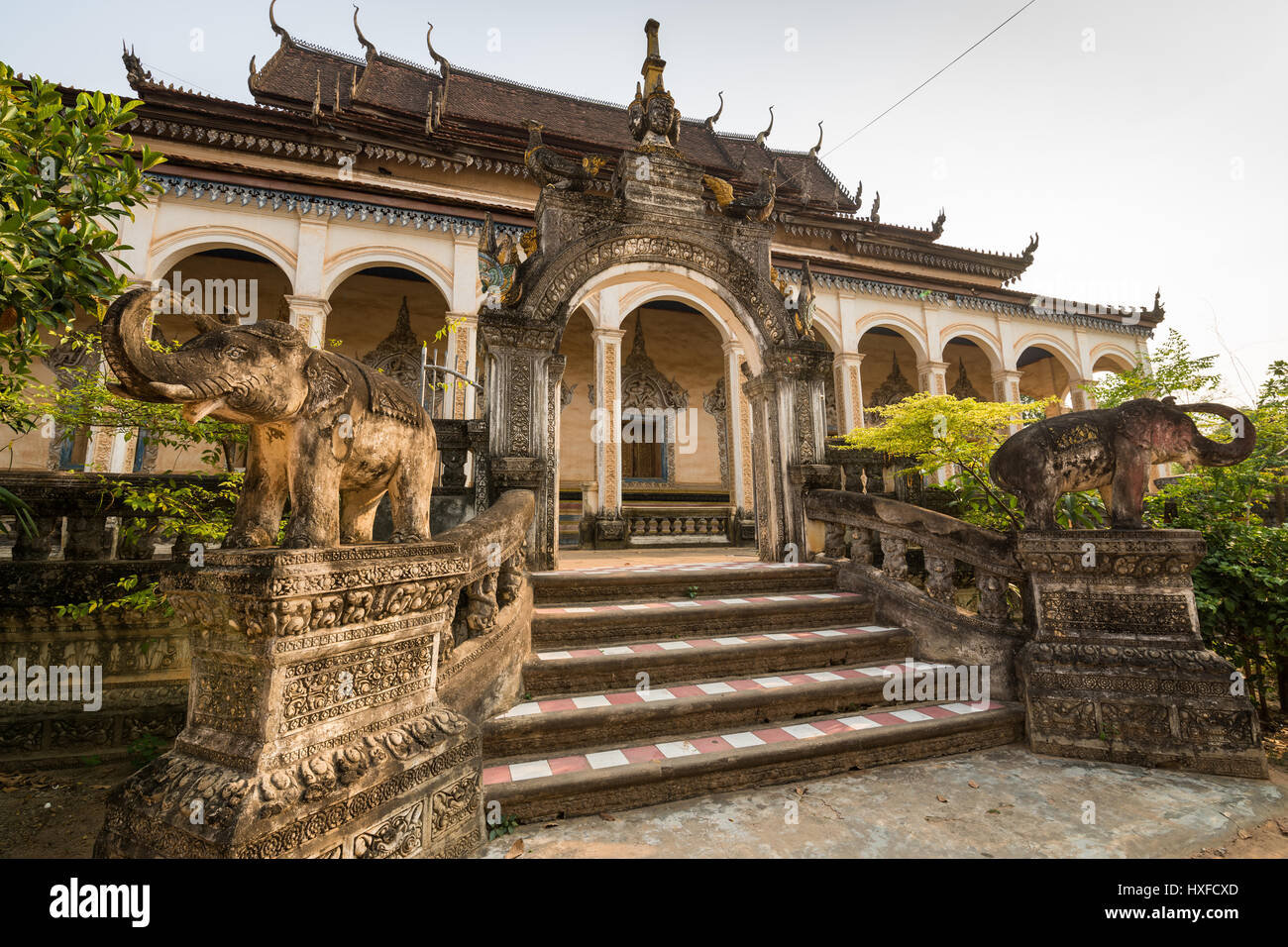 Monk wat bo siem reap cambodia hi-res stock photography and images - Alamy